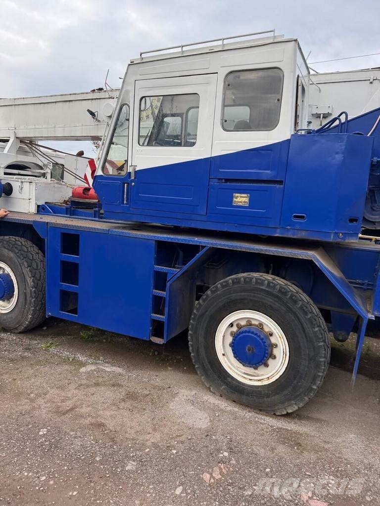 Tadano AR 300E, 1993, Sooß bei Wien, Österrike - Begagnade kranbilar