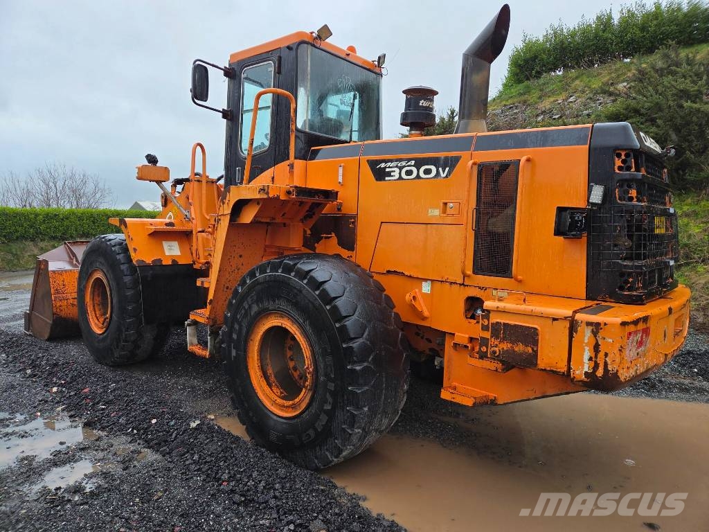 Daewoo Mega 300 V, 2004, Storbritannien - Begagnade hjullastare
