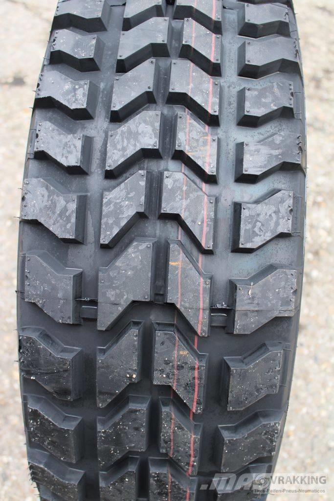 Advance Hummer Tyre M&S 37x12.5R16.5 LT, 2021, Etten-Leur, Pays-Bas - Mascus France