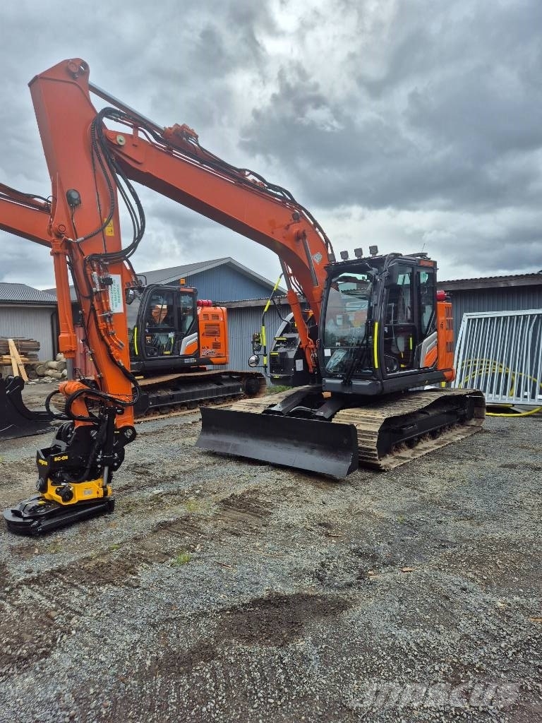 Hitachi ZX 135 US -7, 2023, Sverige - Begagnade bandgrävare