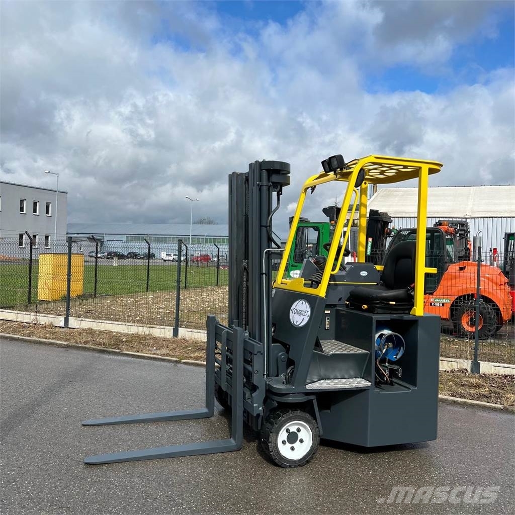 Combilift [UltraForklifts] CB3000 Triplex+Side shift+ Positi, 2016, Polonia - montacargas de 4 ...