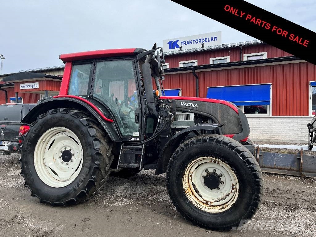 Valtra Valmet N111 Dismantled: only parts, 2011, Linköping, Östergötlands län, Sverige ...