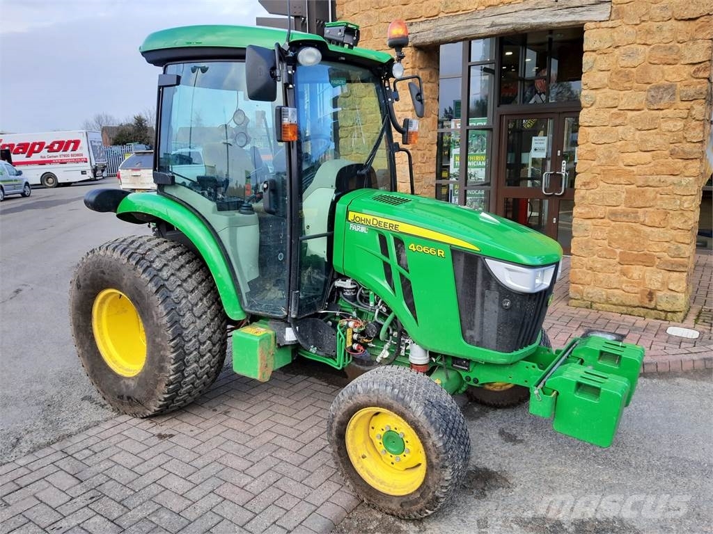 John Deere 4066R