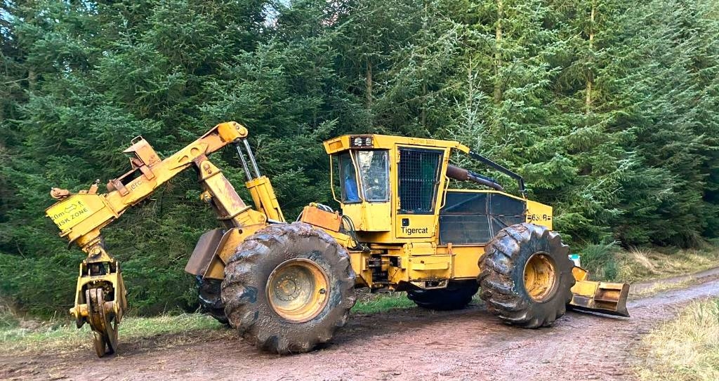 Tigercat 630B Grapple Skidder, 2002, Storbritannien - Begagnade lunnare ...