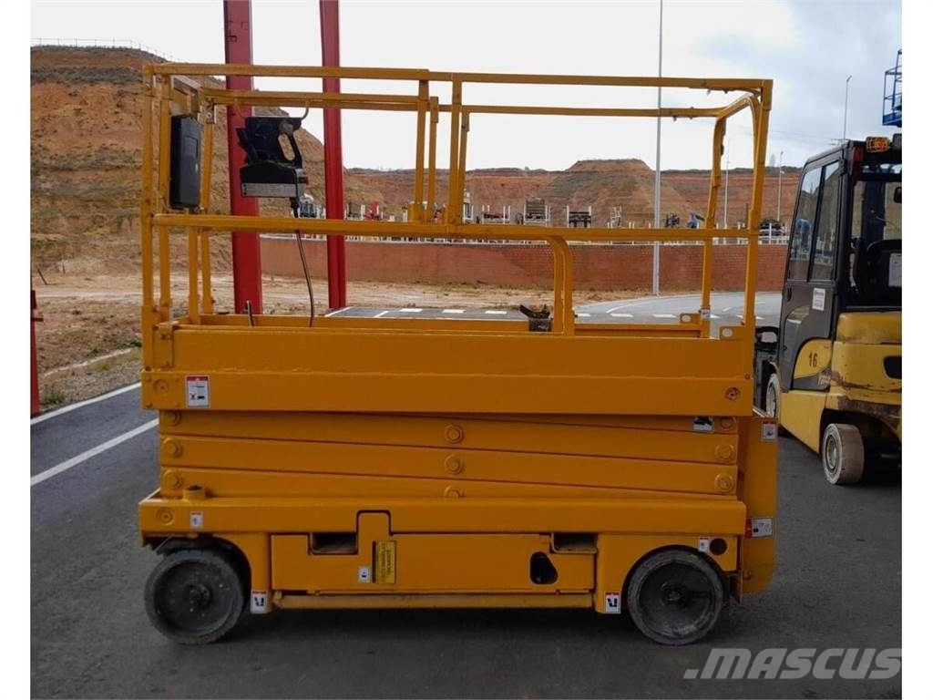 欧历胜 COMPACT 10N, León, 西班牙 - 剪叉式升降机 - Mascus 美国