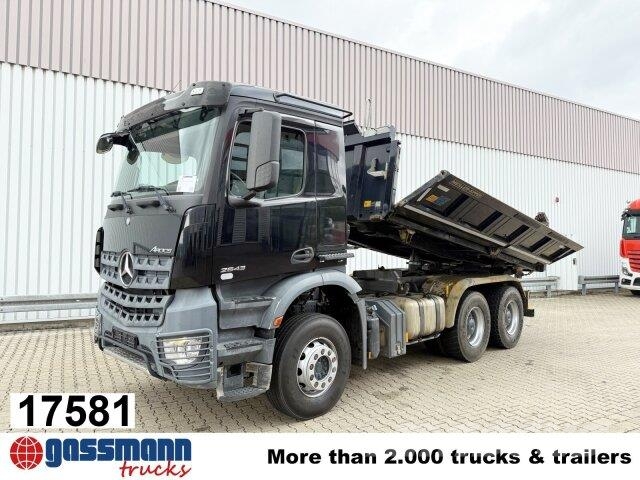 梅赛德斯-奔驰 Arocs 2643 K 6x4, Bordmatik, 2017, 德国 - 自卸式货车 - Mascus 美国