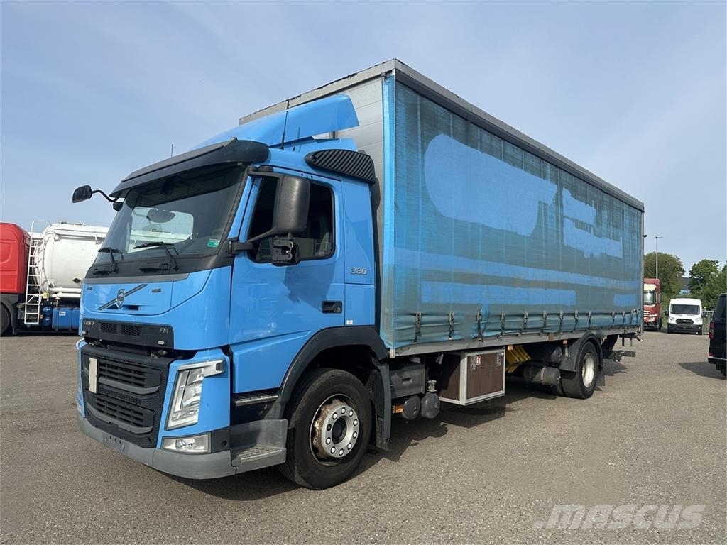 Volvo FM 330 4x2 Euro-6 fragtbil euro-6, 2016, Denmark - Used curtain ...