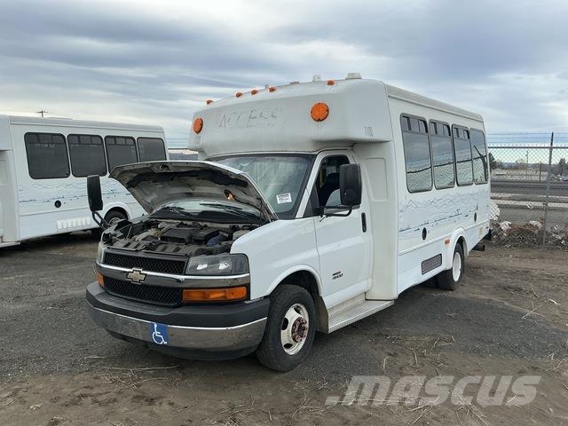 Buy used Chevrolet Express Cutaway G4500 mini bus on auction - Mascus UK