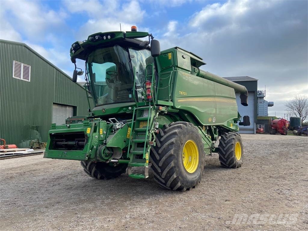 John Deere T670 HillMaster, 2022, RIPON, United Kingdom - Used combine ...