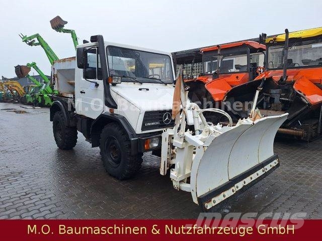 Unimog 408/10 / Schneeschild / Salzstreuer, 1993, Germany - Used dump ...