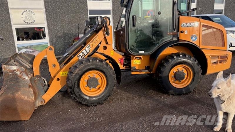 Case 21F MINIGED MED HYDRAULISK SKIFT, SKOVL OG GAFLER, 2016 ...