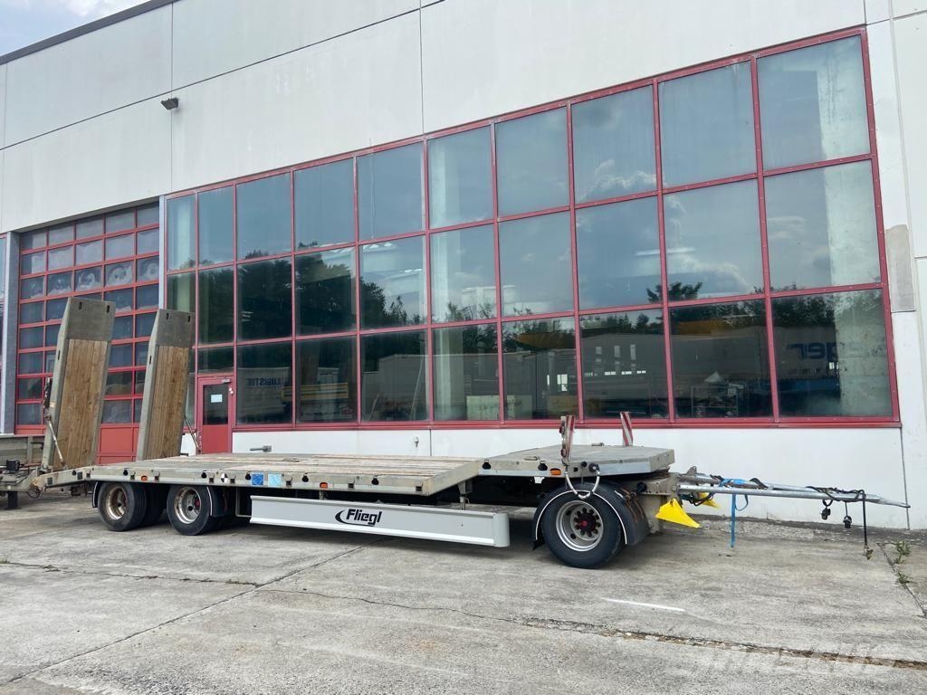 Fliegl DTS 300 3 Achs Tiefladeranhänger, 2019, Germany - Mascus UK