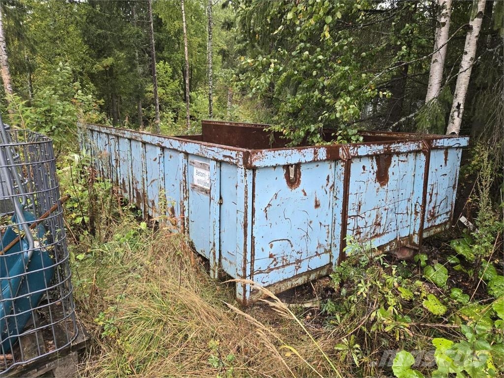 Roskalava 5,5m, Jyväskylä, Finlande - Mascus France