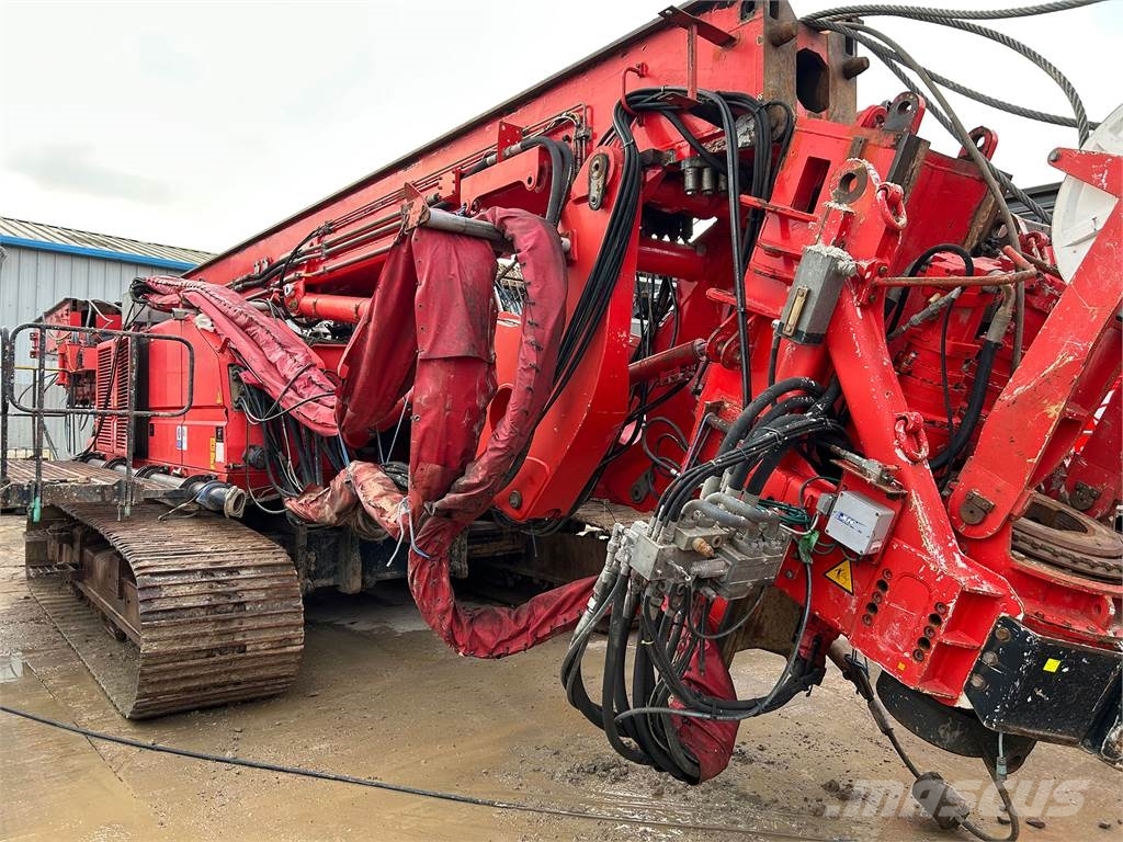 Soilmec SR-70 Rotary/CFA Piling Rig, 2007, United Kingdom - Used piling ...