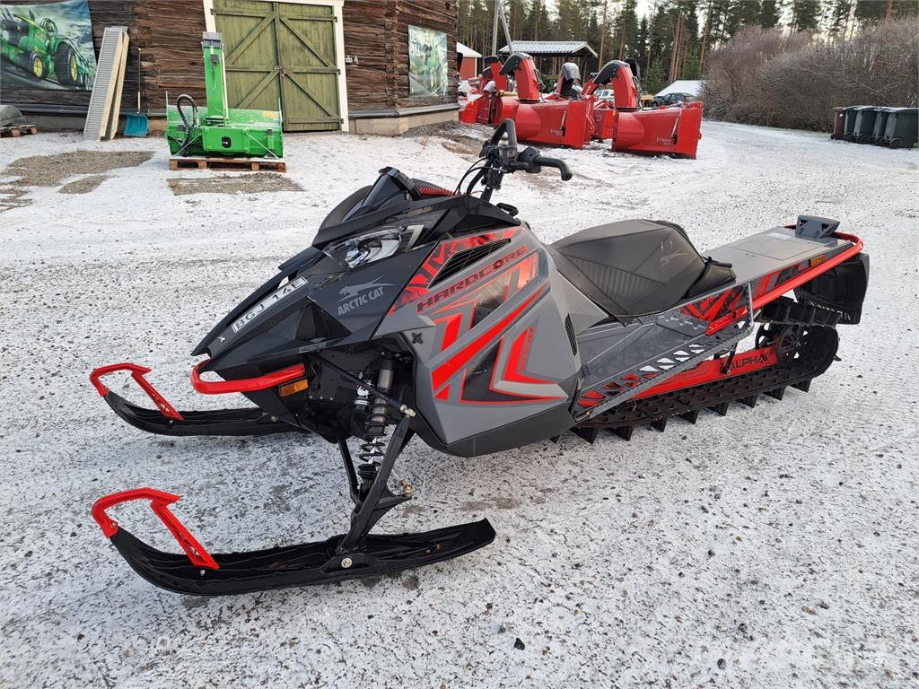 Arctic Cat M8000 Alpha, 2020, Skellefteå, Sverige - Begagnade snöskotrar