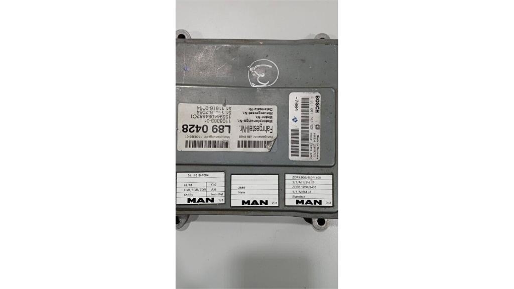 Man M2000 / D0826 Unidade de Controlo EDC MS6 . 4, Leiria, Portugal ...