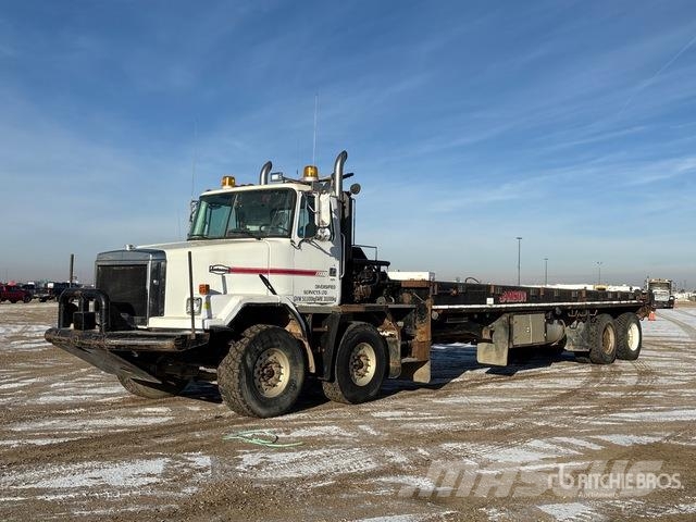 Auktioner för begagnade Volvo ACL Autocar 8x4 Twin-Steer Bed Truck inom ...