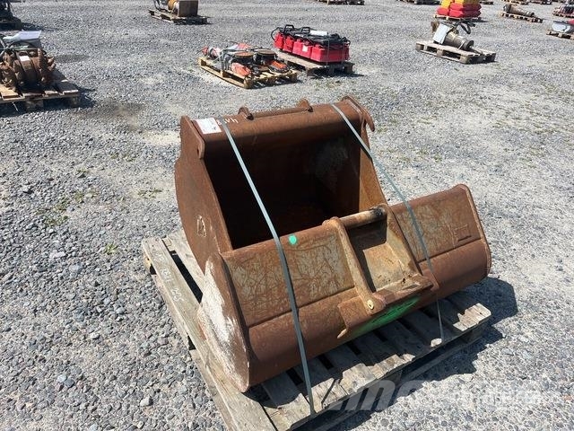 Purchase Quantity of (2) Bucket buckets, Bid & Buy on Auction - Mascus USA
