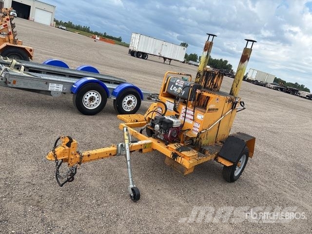 Purchase Leeboy S/A Tack Asphalt Distributor Trailer tanker trailers ...