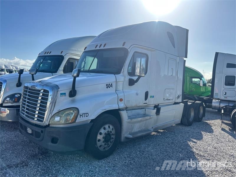 Auktioner för begagnade Freightliner Cascadia 125 inom dragbilar på ...