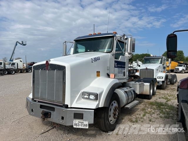 Purchase Kenworth T800 tractor Units, Bid & Buy on Auction - Mascus USA