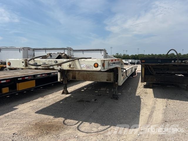 Purchase Landoll 50 ft Tri/A Hydraulic Tail Trailer low loaders, Bid ...