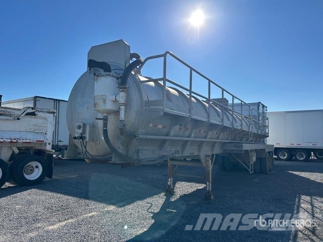 Køb brugte Overland 150 bbl T/A Vacuum Tanker Trailer tanktanhængere på ...