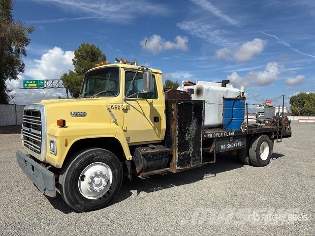 Purchase Ford L8000 tanker trucks, Bid & Buy on Auction - Mascus USA