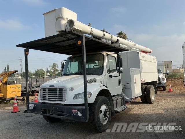 Purchase used Freightliner Altec LR758 58 ft on Freightliner M2 106 4x2 ...