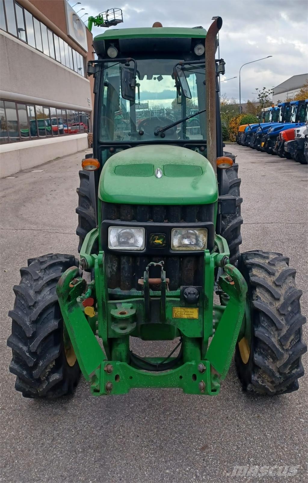 John Deere TRATTORE AGRICOLO JOHN DEERE 5090GF DT CAB, 2011, Italy ...