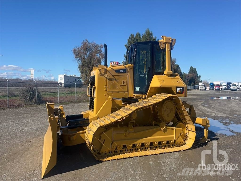 Purchase Cat D6N LGP crawler dozers, Bid & Buy on Auction - Mascus USA