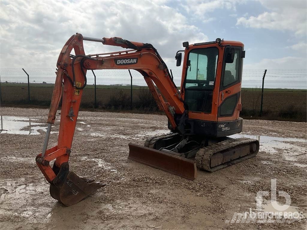 Buy used Doosan DX35Z crawler excavators on auction - Mascus UK