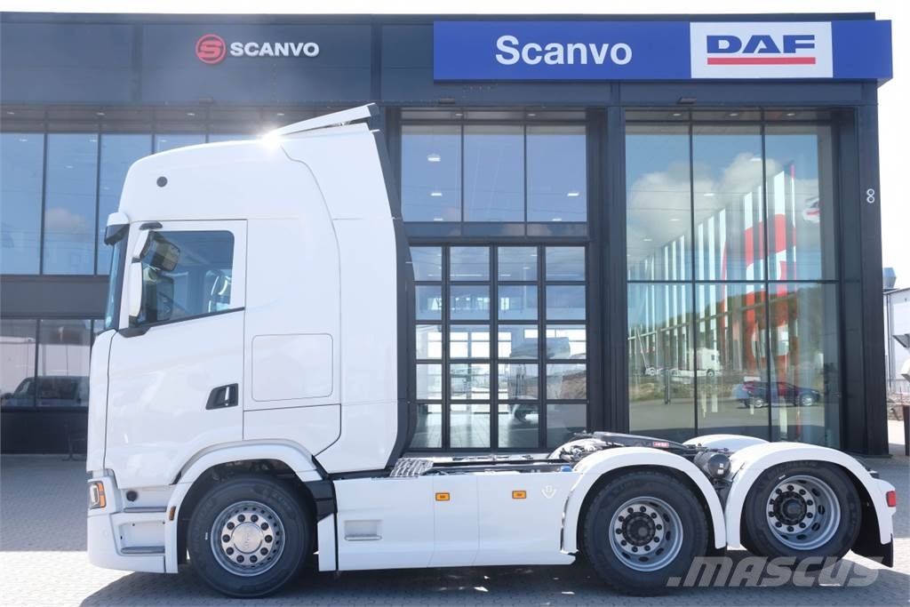 Scania S 660 6x2 dragbil av 2025 års modell, 2025, Varberg, Švedija ...