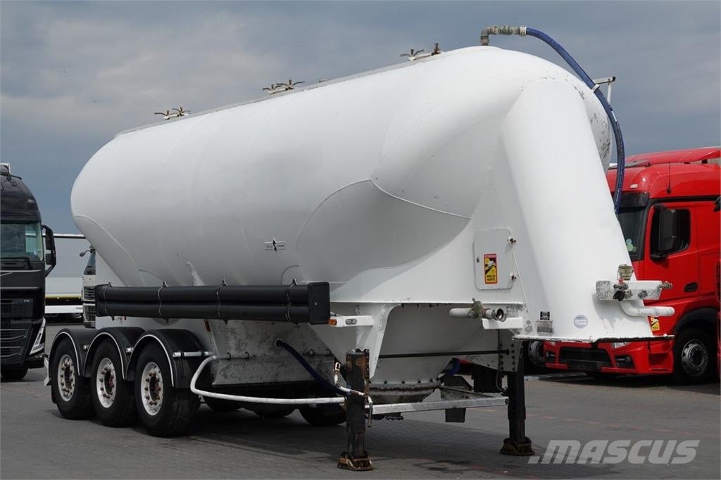 Spitzer CEMENTONACZEPA / 37 000 L / SILOS / 3 KOMORY / OSI, 2000 ...