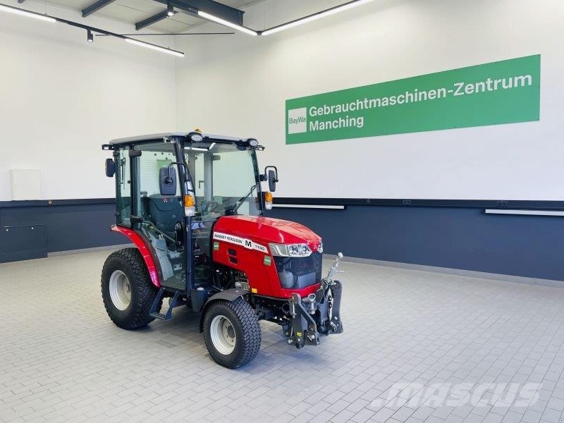 Massey Ferguson 1740M HC inkl. Schild/Streuer, 2023, Manching, Německo ...