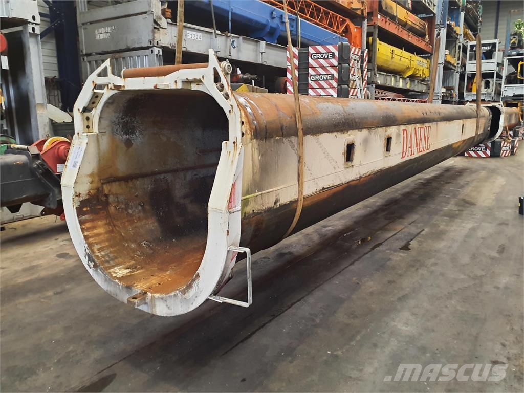Demag AC 350-1 Telescopic section 2, Sassenheim, Nederländerna ...