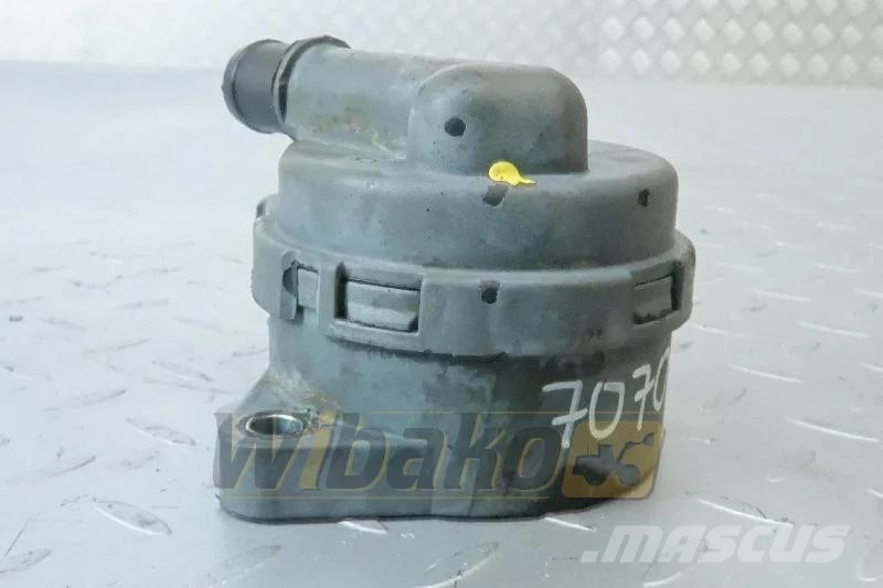 Deutz 04905110 Crankcase breather / Odma silnika, Kojszówka, Poland ...