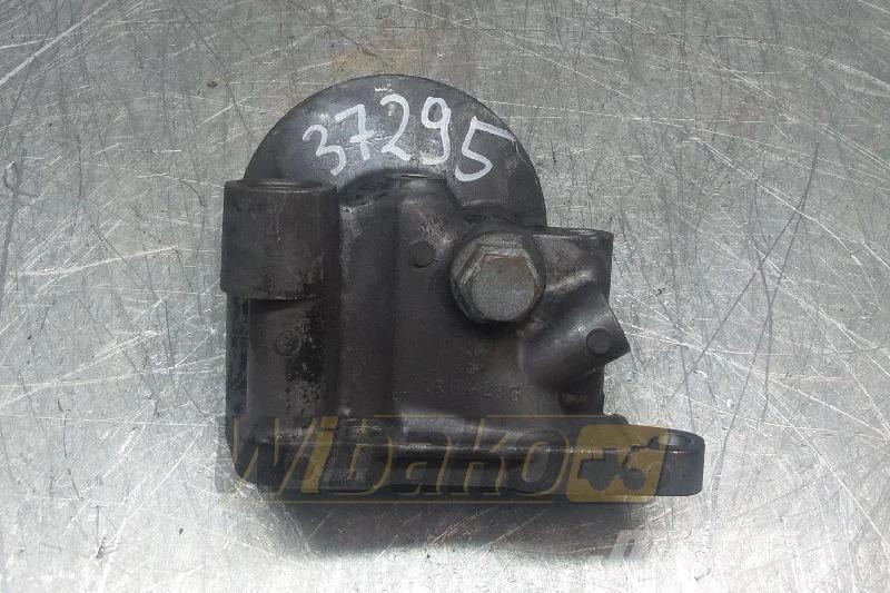 Isuzu 6HK1 1RKS-286 Oil filter bracket / Ölfilter (Grund, Kojszówka ...